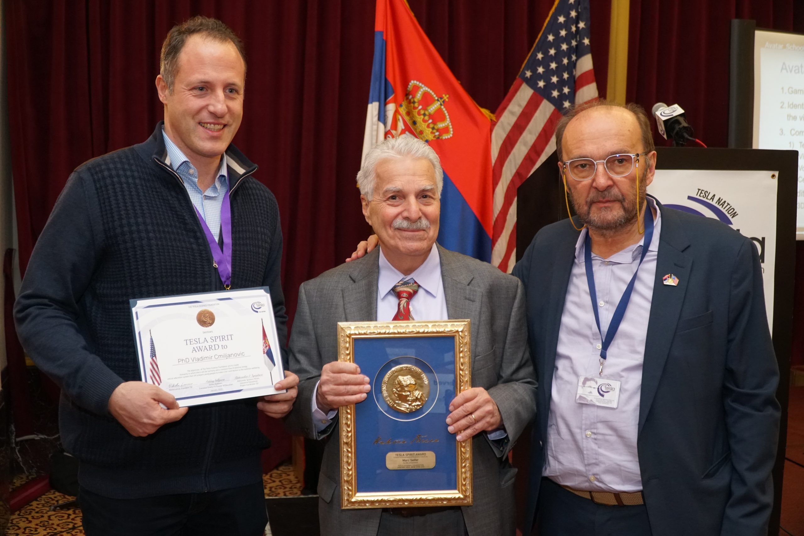 Dr Vladimir Cmiljanović, Dr Mark J Sajfer i Nikola Lončar - Nira Press