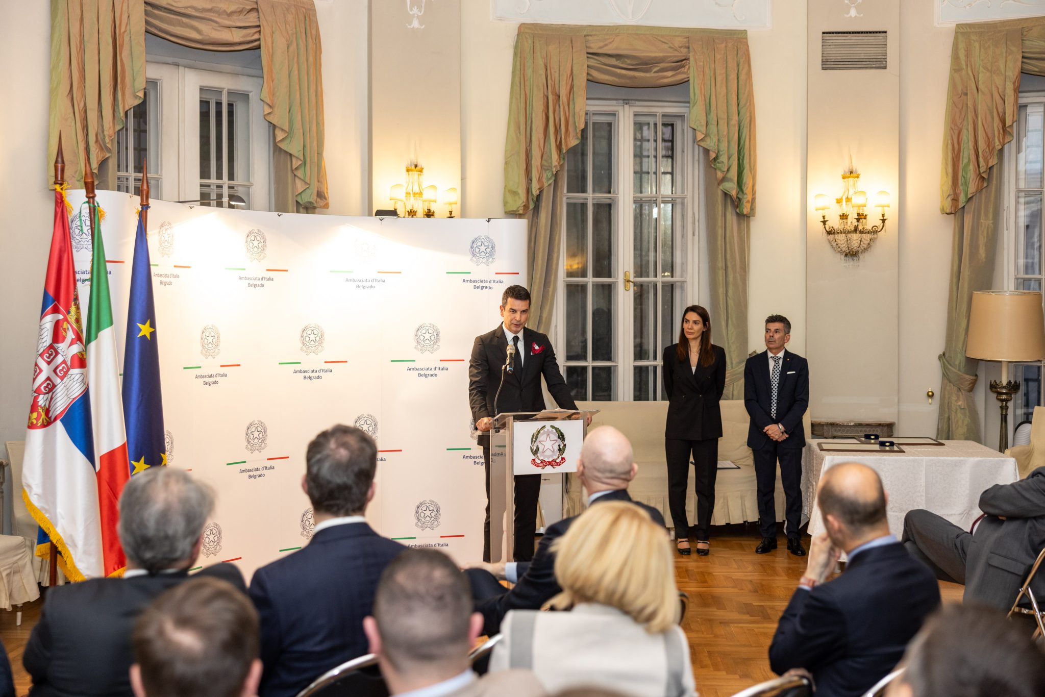 Darko Popović odlikovan titulom viteza Ordena italijanske zvezde - Nira ...